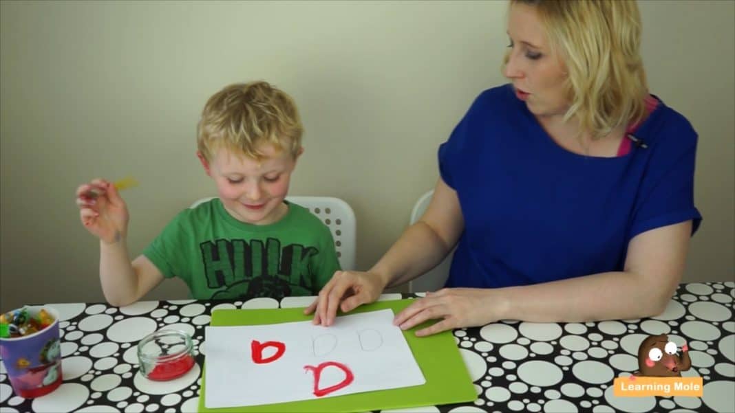 Alphabet - Writing Letter 'a' in English - LearningMole