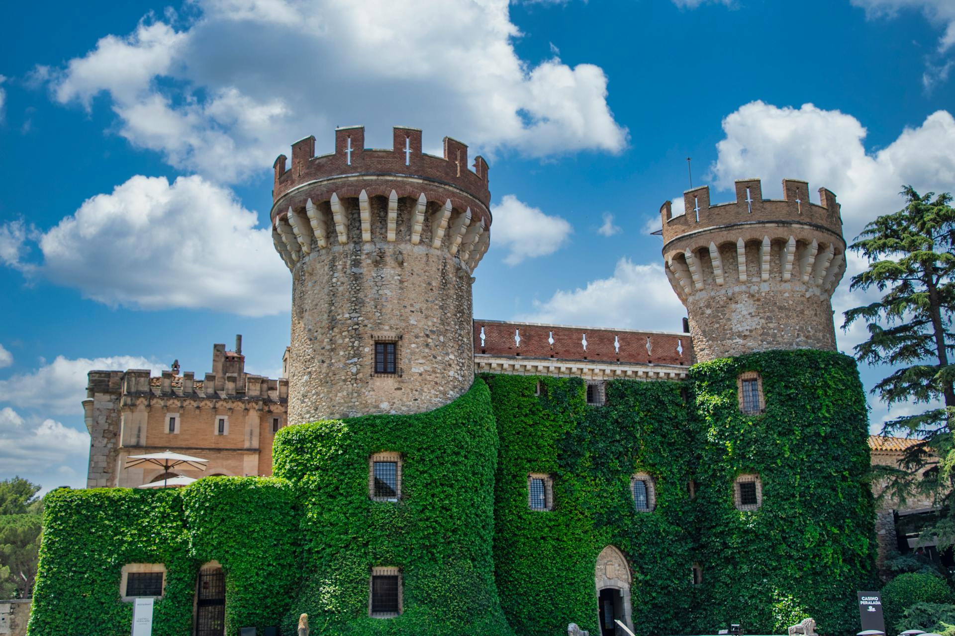 Castle Construction: Harnessing Magic Geometry