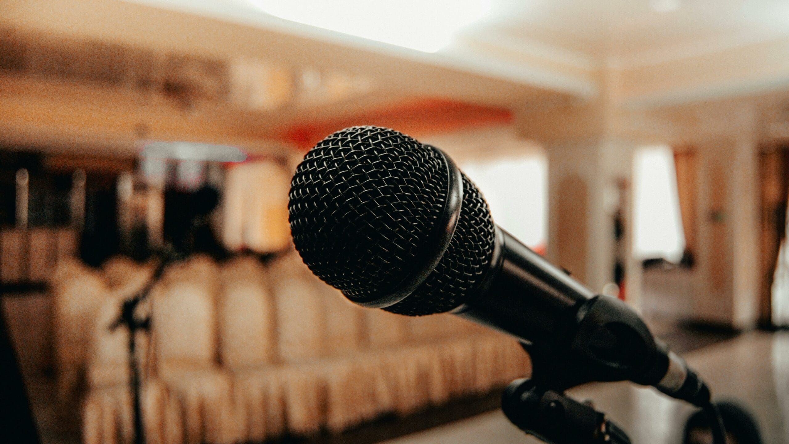 Persuasive Power: Captivating Audience by Public Speaking