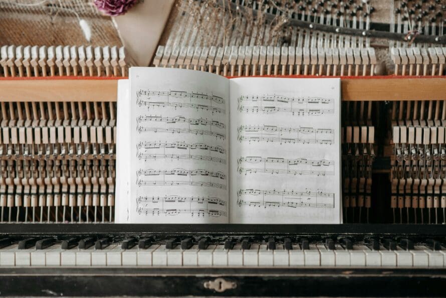 Understanding Notes and Rhythms in Music Theory Essentials