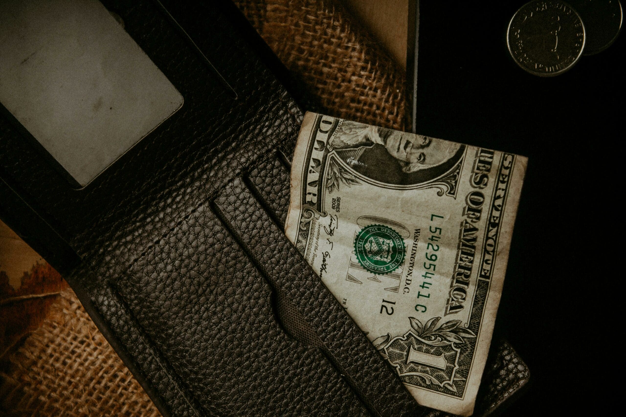 Money History: Exploring its Evolution in a Lesson Plan