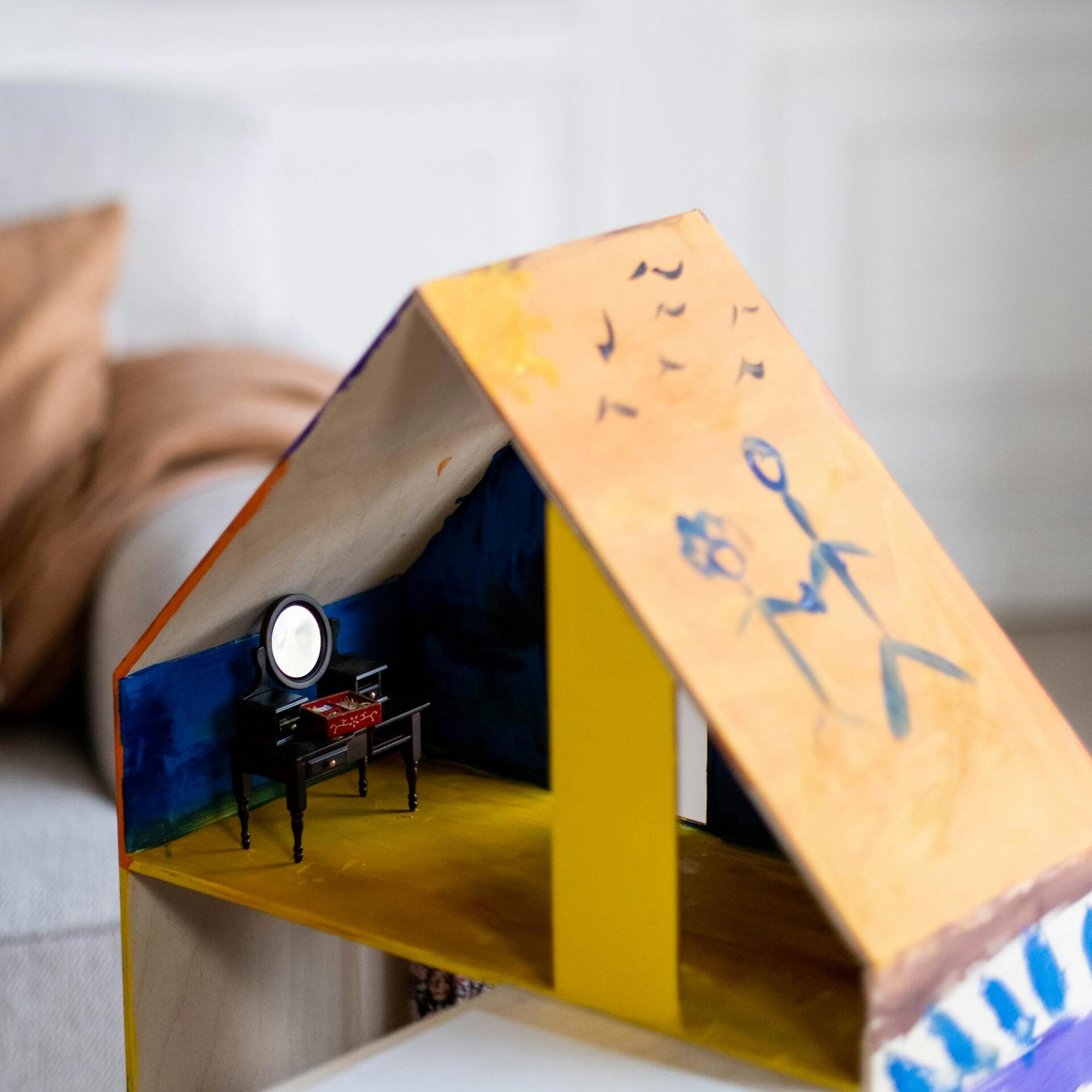 Eco-Friendly Crafts: Recycled Art and Science Projects - LearningMole